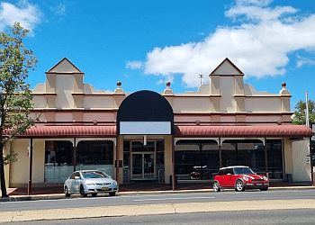 3 Best Italian Restaurants in Orange - Expert Recommendations