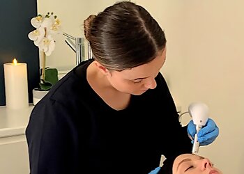 3 Best Nail Salons in Bowral, NSW - Expert Recommendations