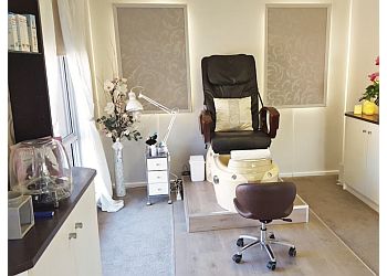 3 Best Nail Salons in Perth, WA - Expert Recommendations